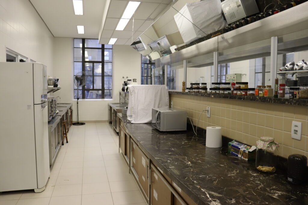 Aspirantes a sanitaristas e a nutricionistas conhecem o campus da FSP ...